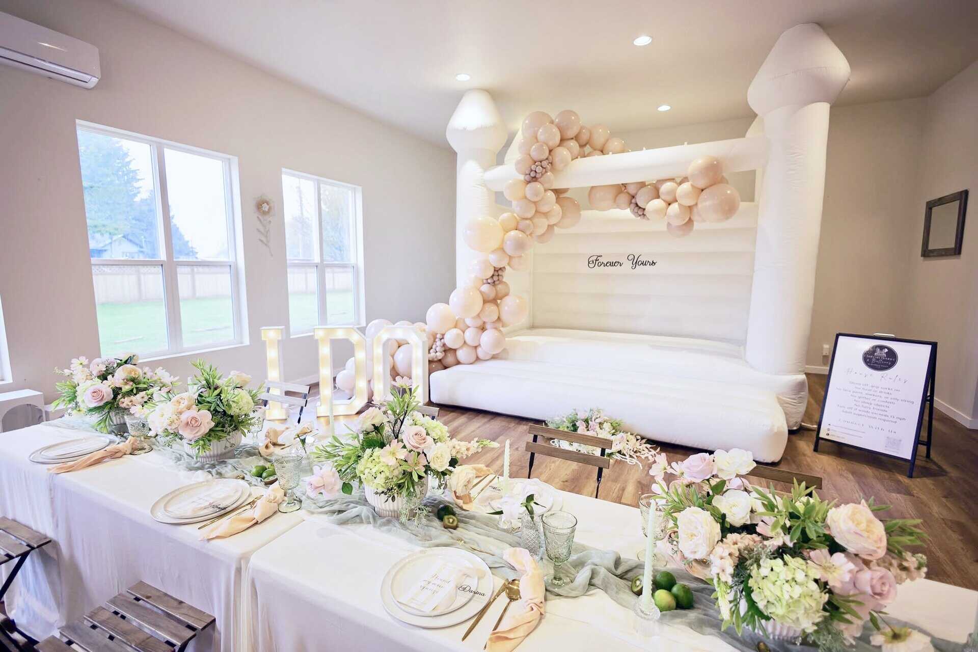 Best Bounce Houses For Weddings | #1 Luxury Inflatables